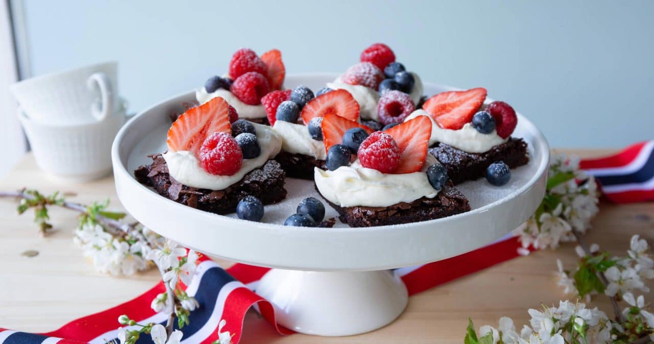 17. mai-brownies - Saftig 17. mai kake - TORO Baketips